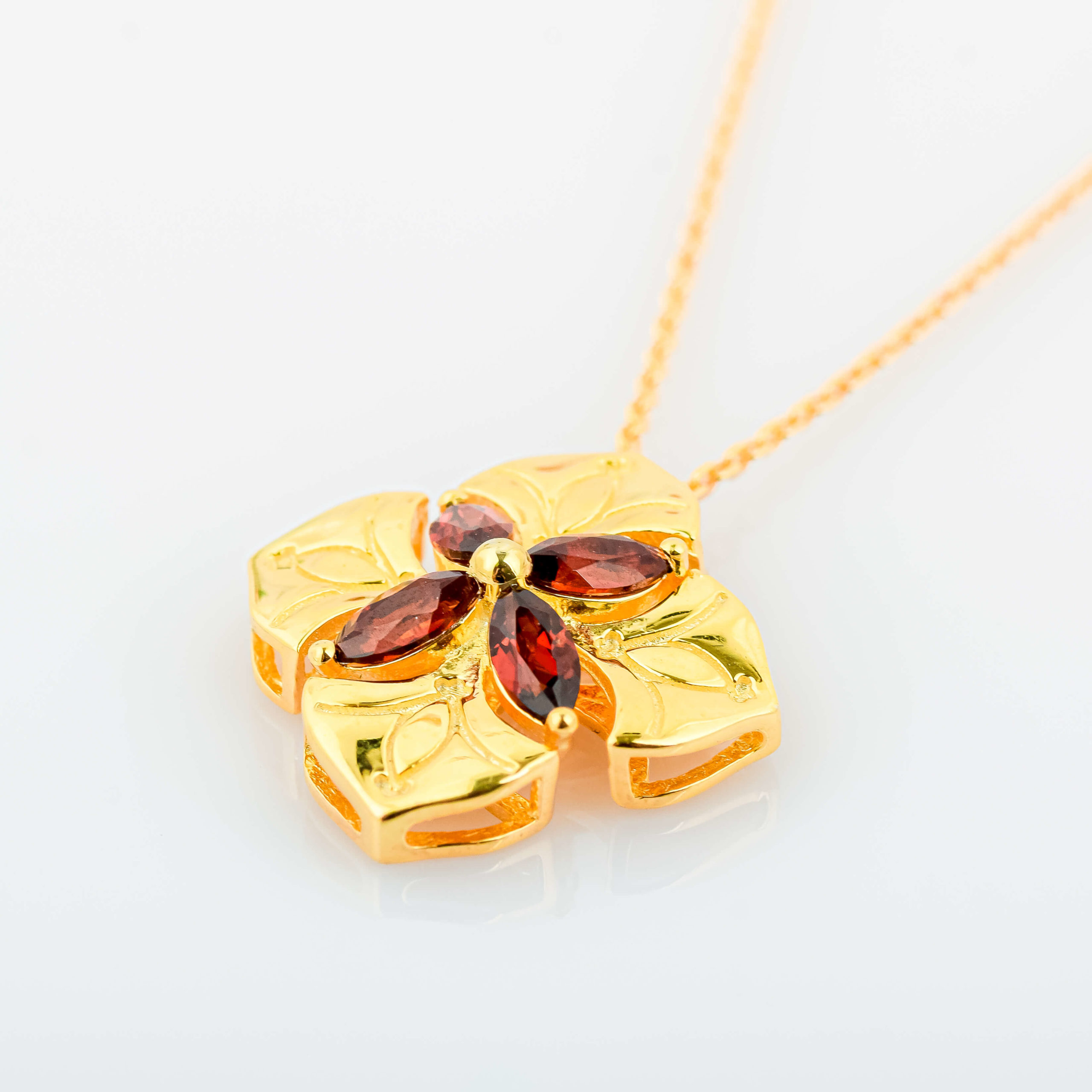 Marquise Garnet Flower Necklace - ladiosa